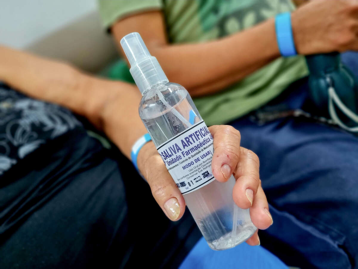 Pacientes com ressecamento da boca obtêm qualidade de vida com ...