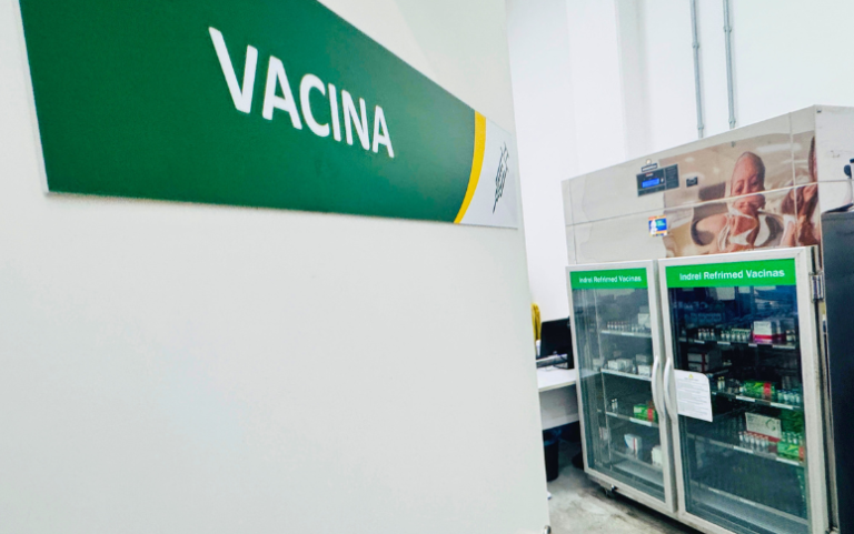 Sesa inaugura sala de vacinação no Vapt Vupt Parangaba